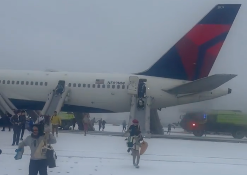 Delta Flight Makes Emergency Landing - AtlantaFi.com